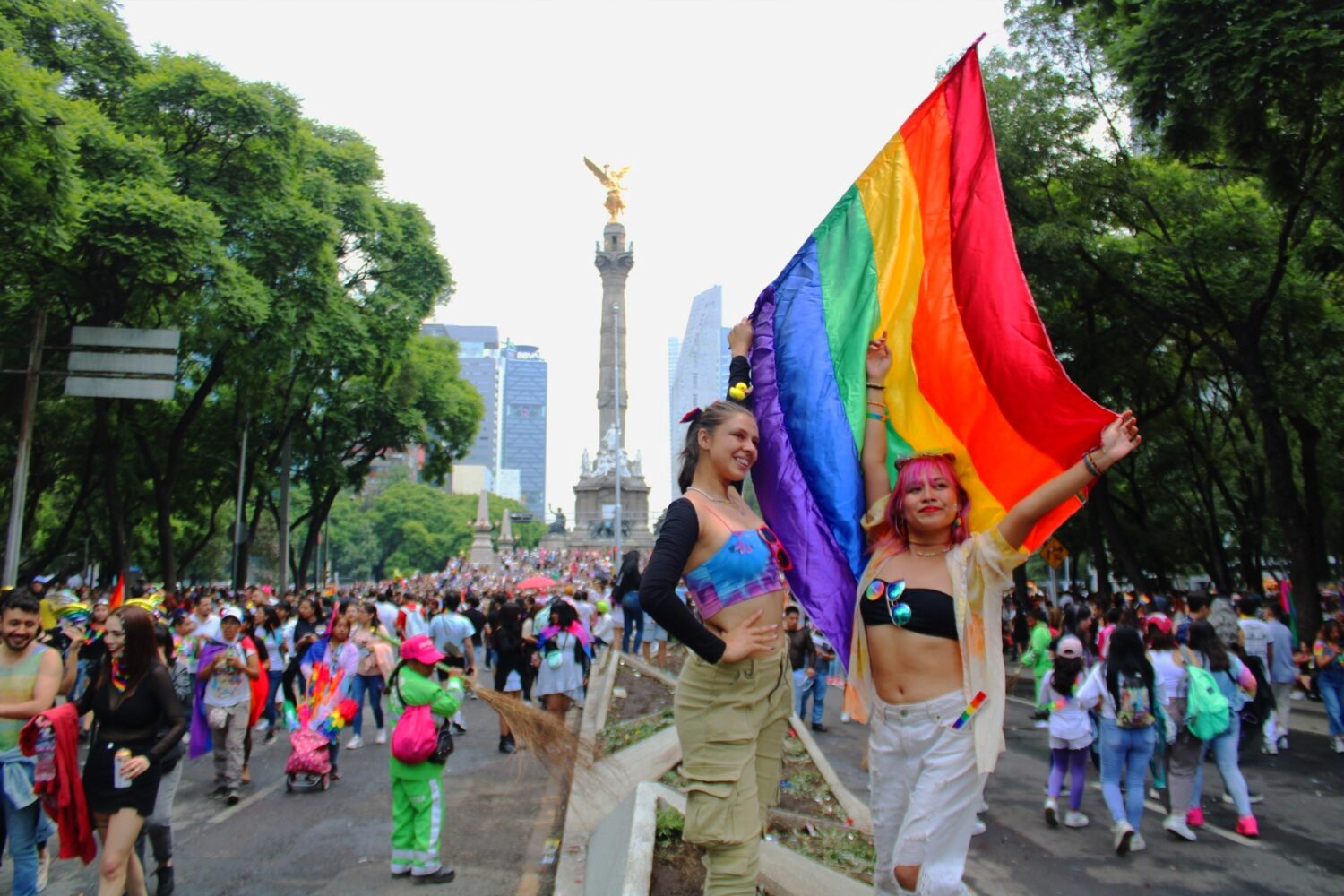 Así se vivió la Marcha del Orgullo LGBT en la CDMX | Zona Docs